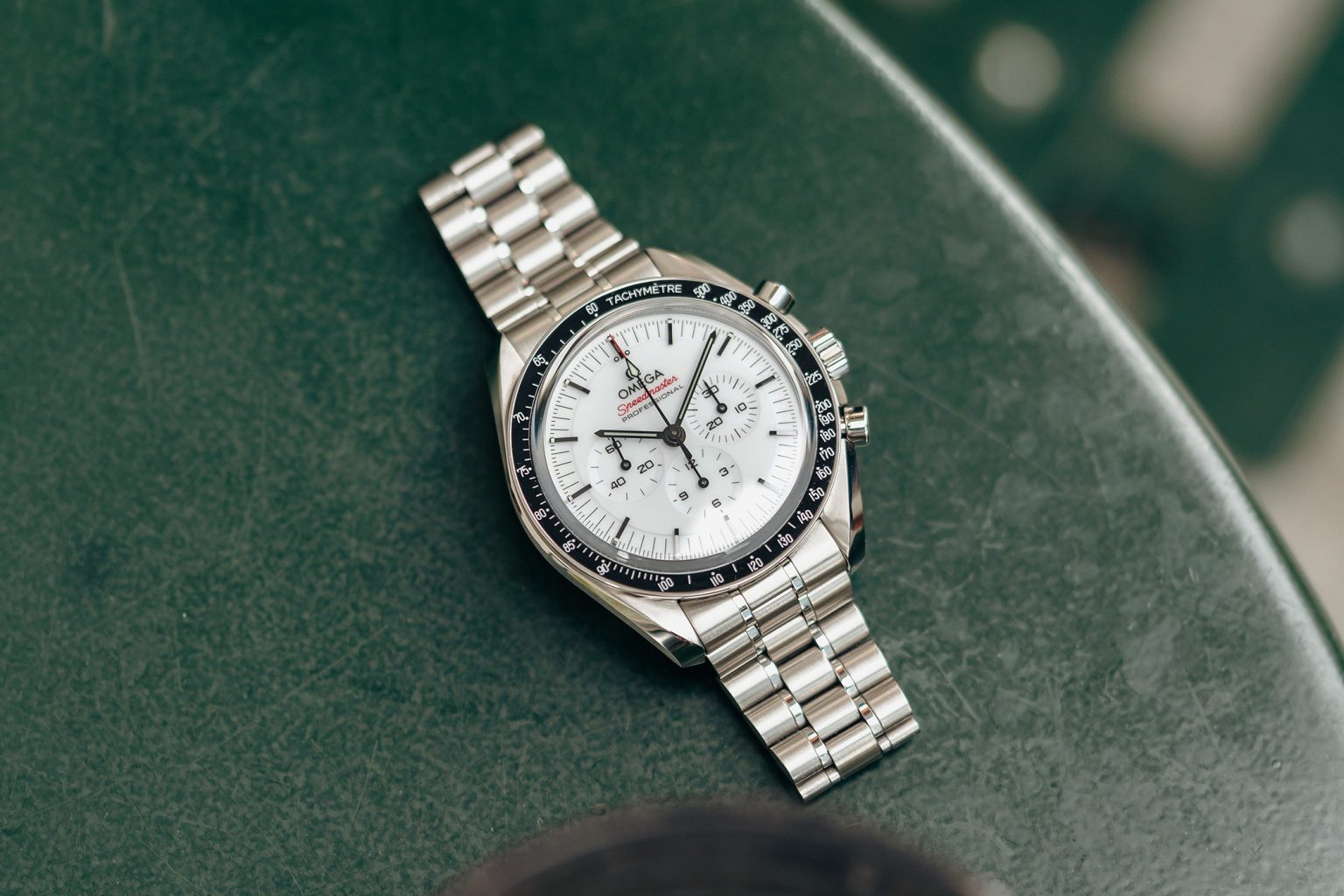Review: Omega Speedmaster Professional Moonwatch „White” - CH24.PL